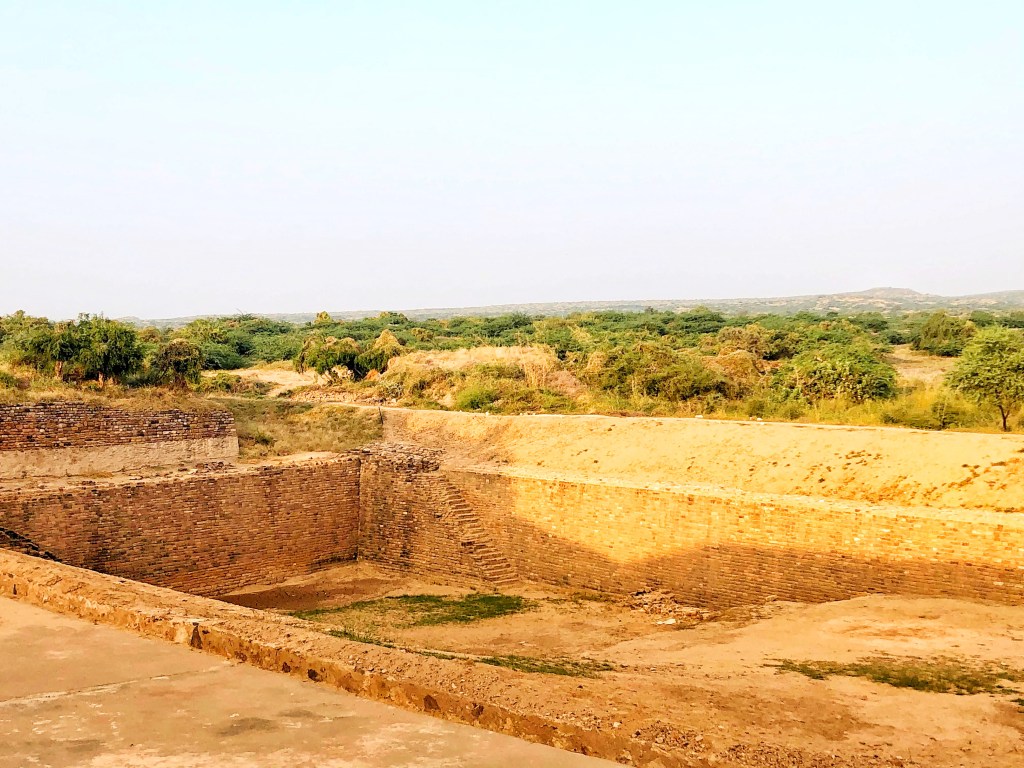 Ruins of a Harappan City & Indus Valley Civilisation at Dholavira ...