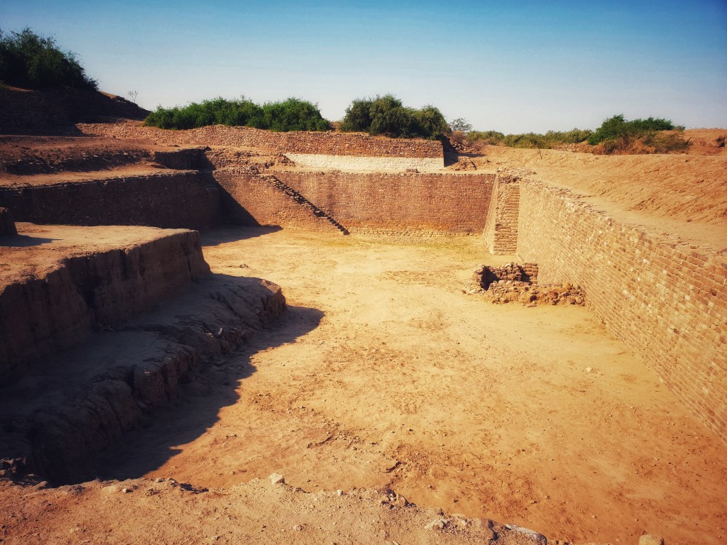 Ruins of a Harappan City & Indus Valley Civilisation at Dholavira ...
